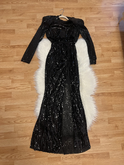 Elegantna duga haljina