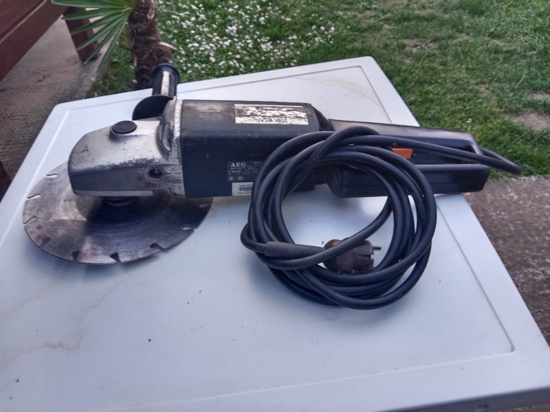 Brusilica AEG WSB 1801