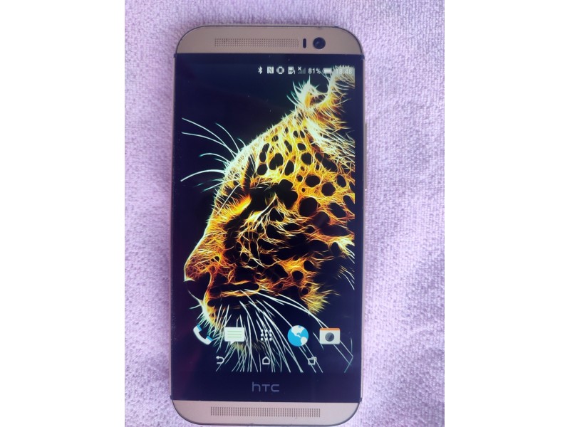 HTC One M8 16GB(procitaj opis ,vazno je) -Au-SNIZENA CE