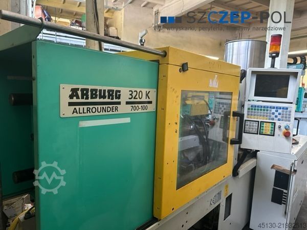 Mašina za brizganje plastike
Arburg 320K 700-100