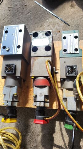 Proporcionalni ventili - 3 komada
Bosch 0811300053, 0811402012, 0811402006