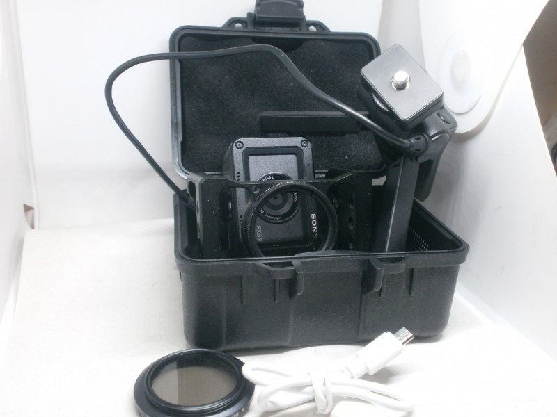 Sony DSC-RX0 II m2+VCT-SGR1+UURig+box+filter