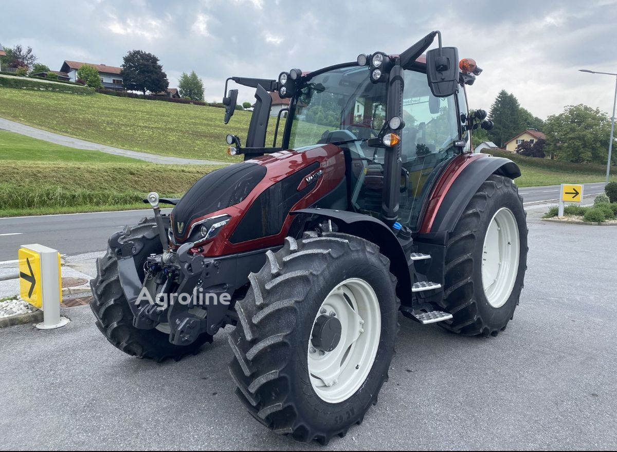 Valtra G135 VERSU traktor točkaš