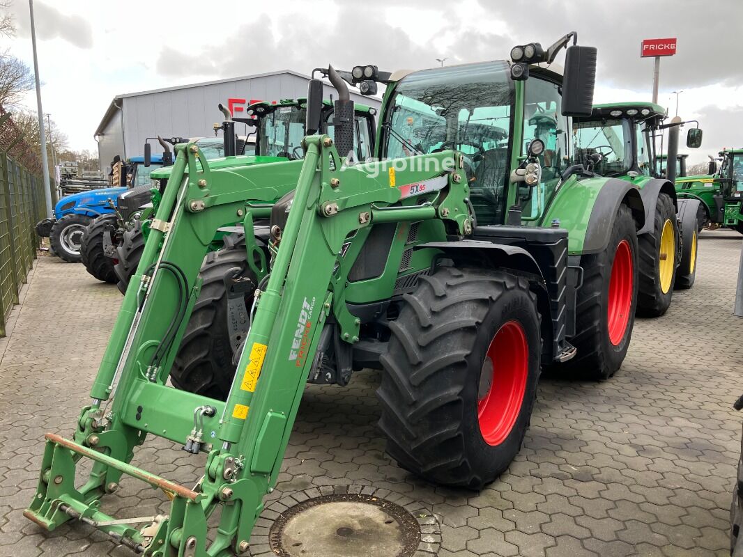 Fendt 720 Vario SCR Profi traktor točkaš