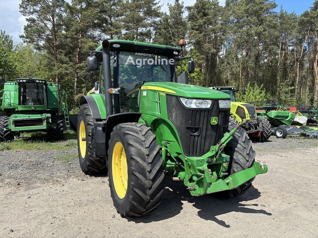 John Deere 7200 R traktor točkaš