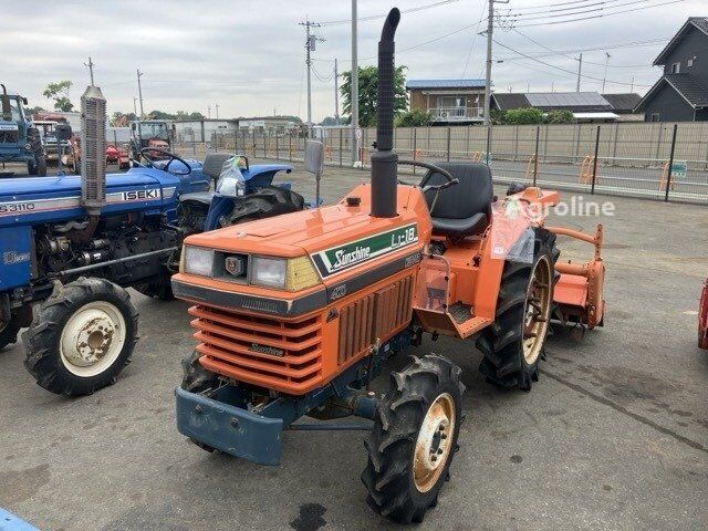Kubota TRACTOR(Kubota) mototraktor