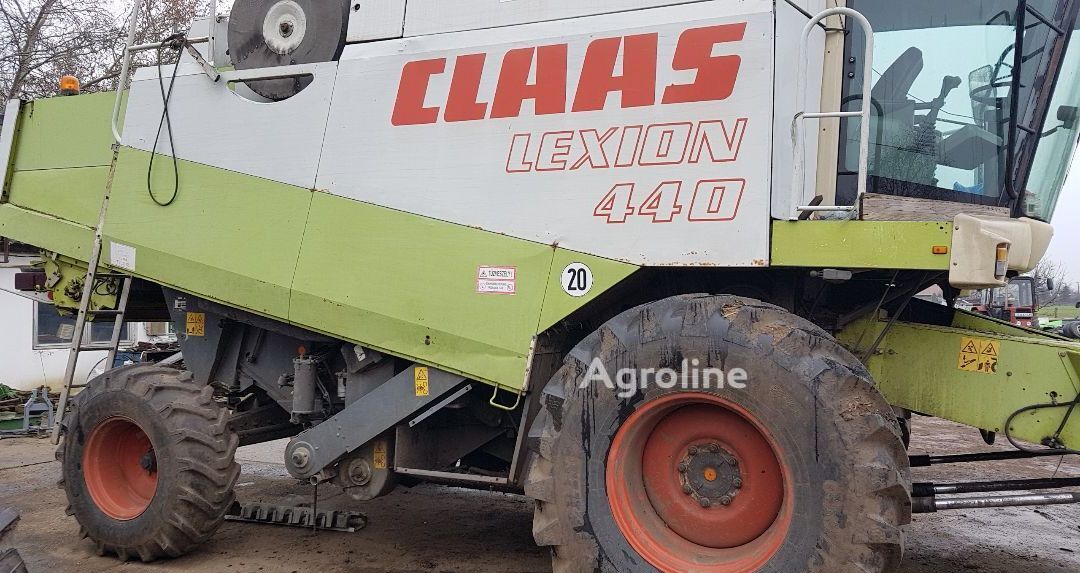 Claas Lexion 440 kombajn za žito po rezervnim delovima