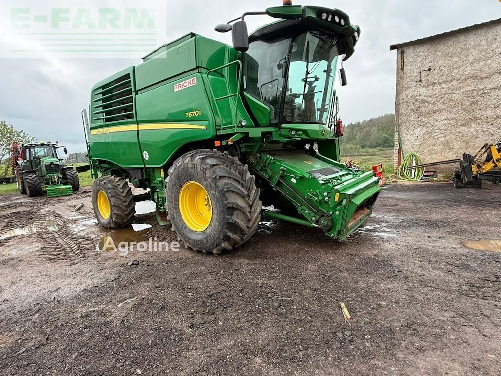 John Deere T670i kombajn za žito