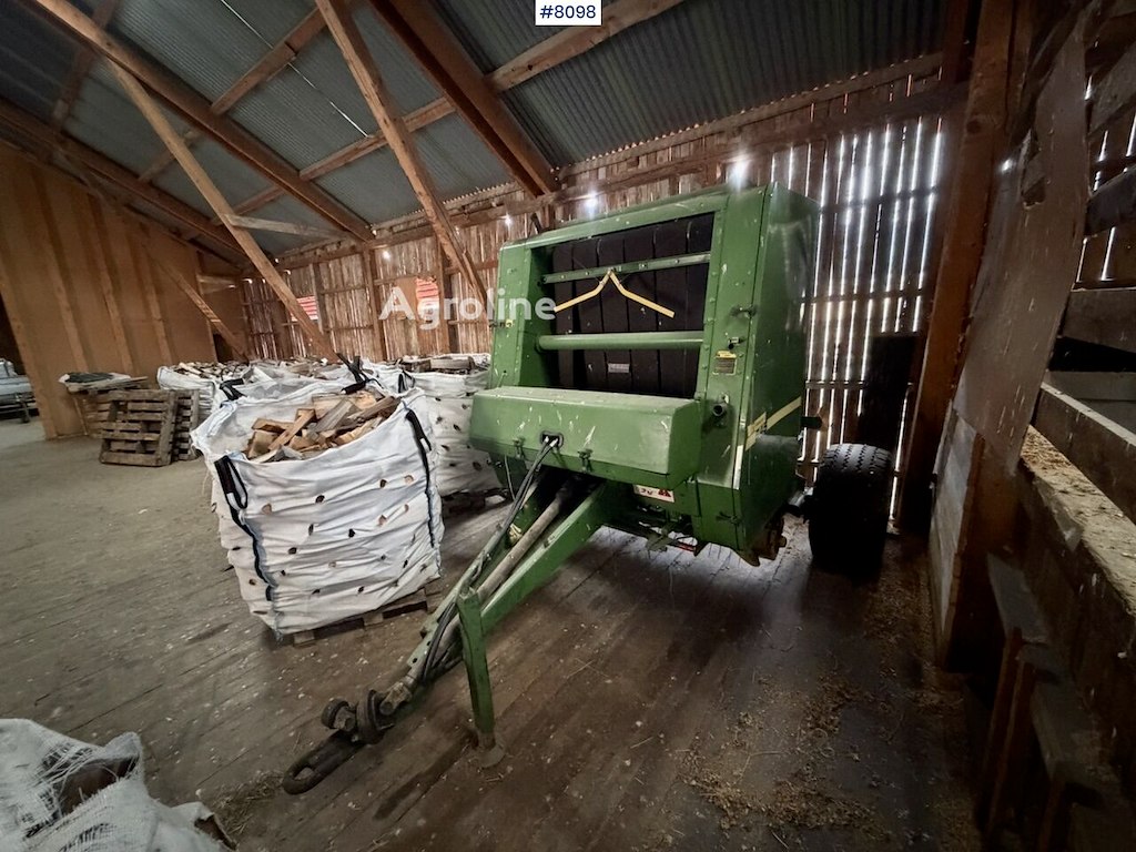 John Deere 545 balirka za okrugle bale