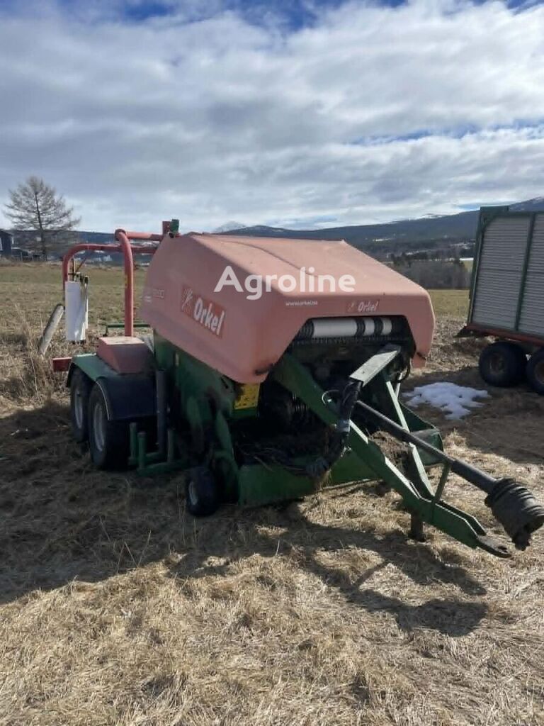 Prodaje se Orkel 1260 balirku za okrugle bale na aukciji