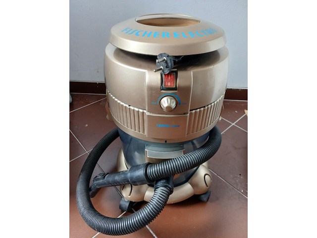 Usisivac Fishert Elektro 1800w na vodu VC0010E