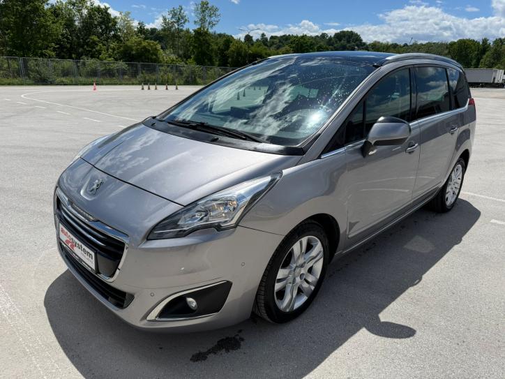 Peugeot 5008 1.6 HDI KREDITI NA LICU MESTA