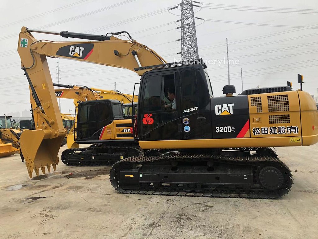Caterpillar 320D2 bager guseničar