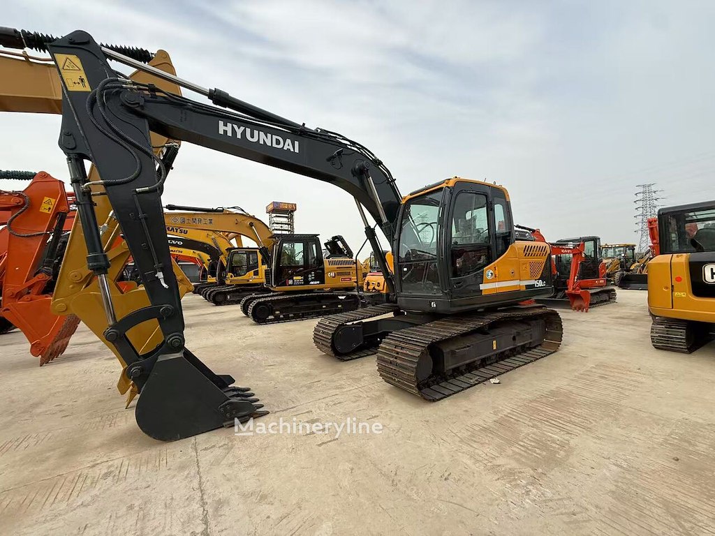 Hyundai R150 bager guseničar