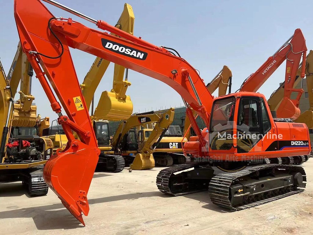 Doosan DH220 bager guseničar