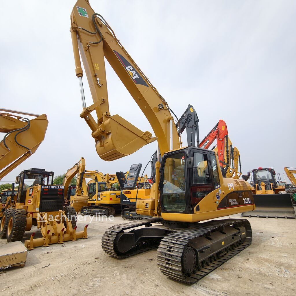 Caterpillar 320CL bager guseničar