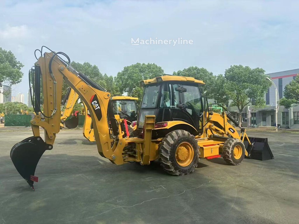 Novi Caterpillar 428F bager-utovarivač