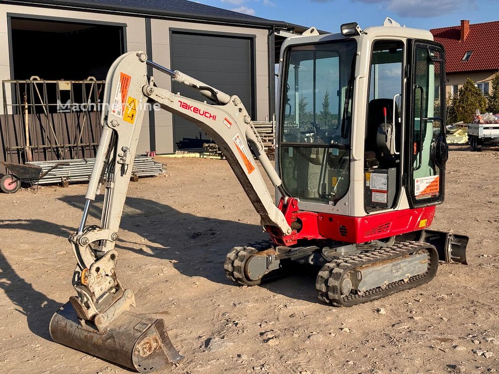Takeuchi TB216 Używana Minikoparka Stan Idealny PowerTilt Igła Salon Pols mini bager