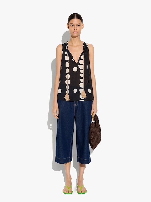 PRINTED TOP WITH TASSELS