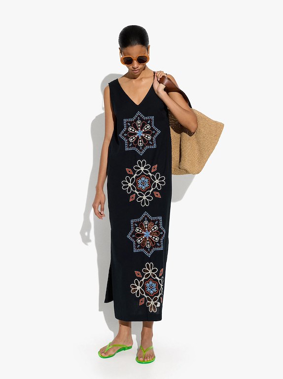 DRESS MADE OF LINEN WITH EMBROIDERY