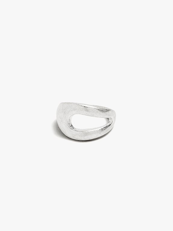 RING WITH ELONGATED BAND