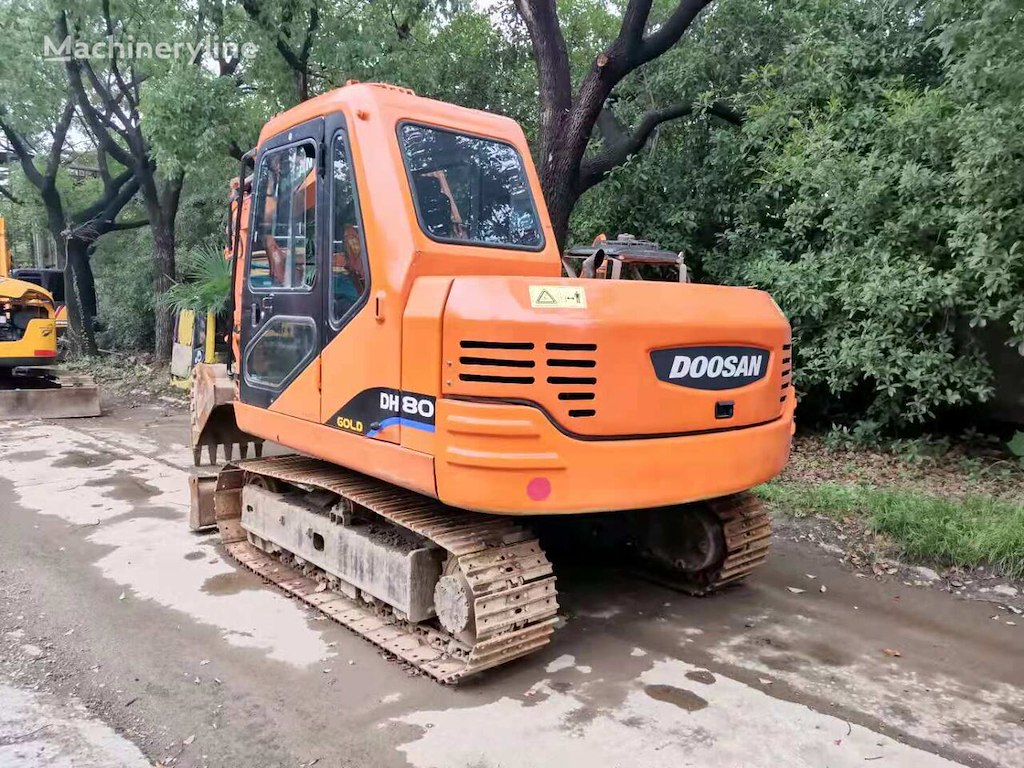 Doosan DH80-7 bager guseničar