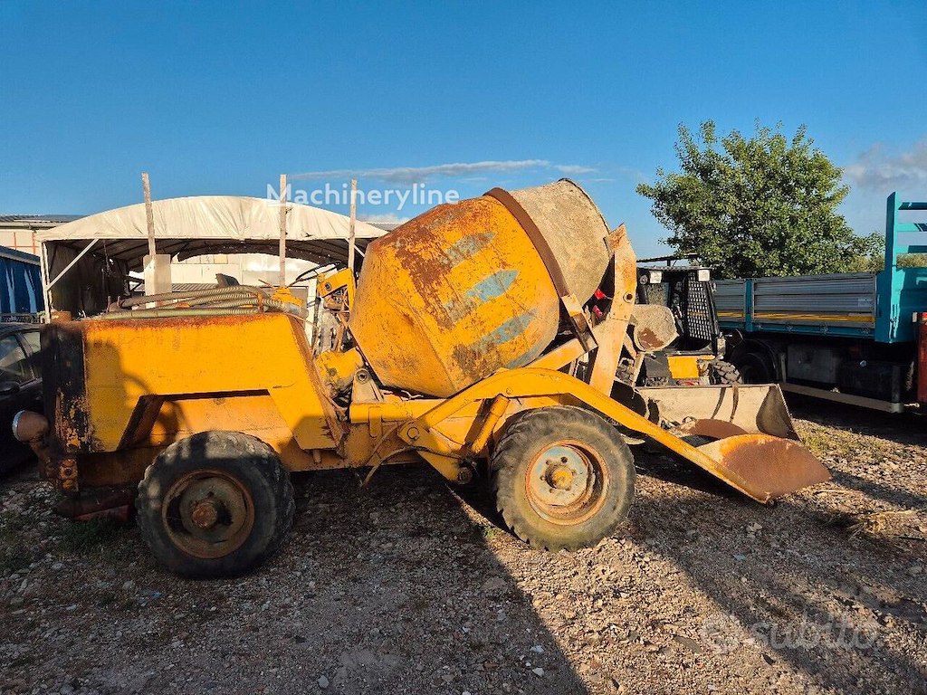 1.5 mc kamion s mešalicom za beton