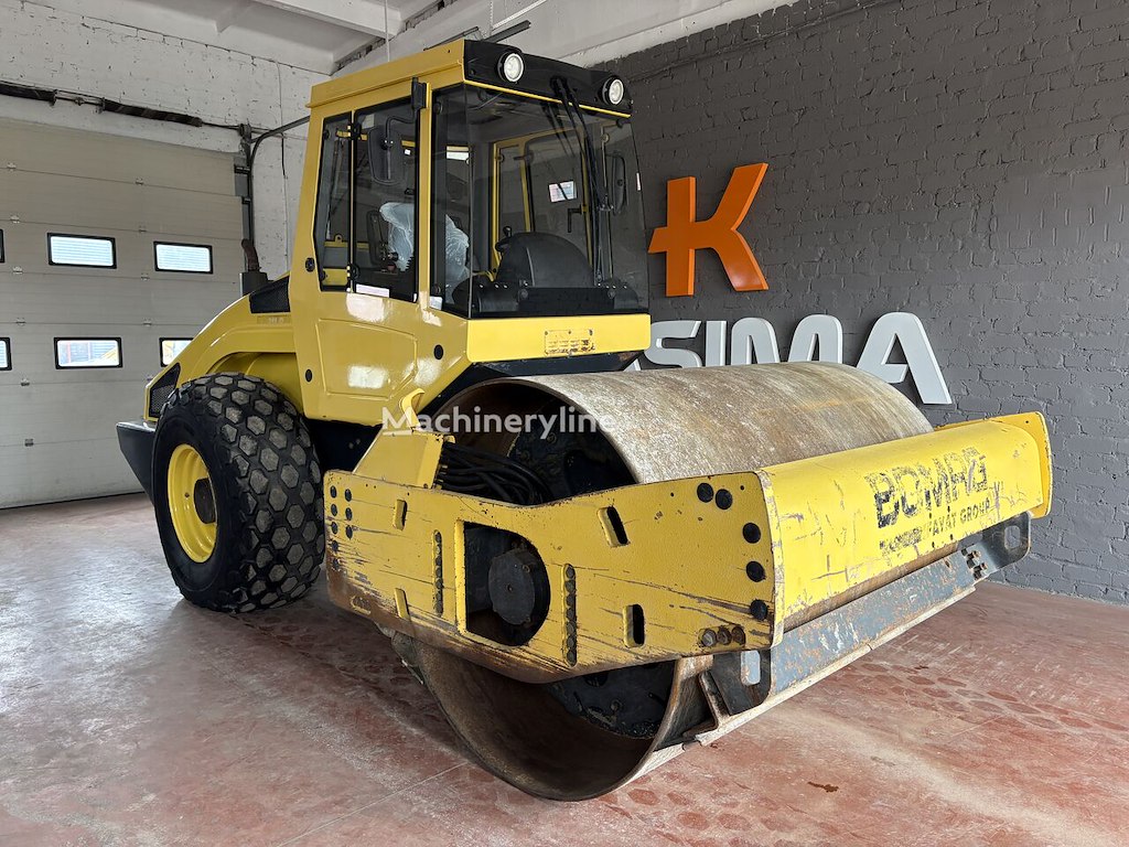 BOMAG BW211 D-4 kompaktor s jednim valjkom