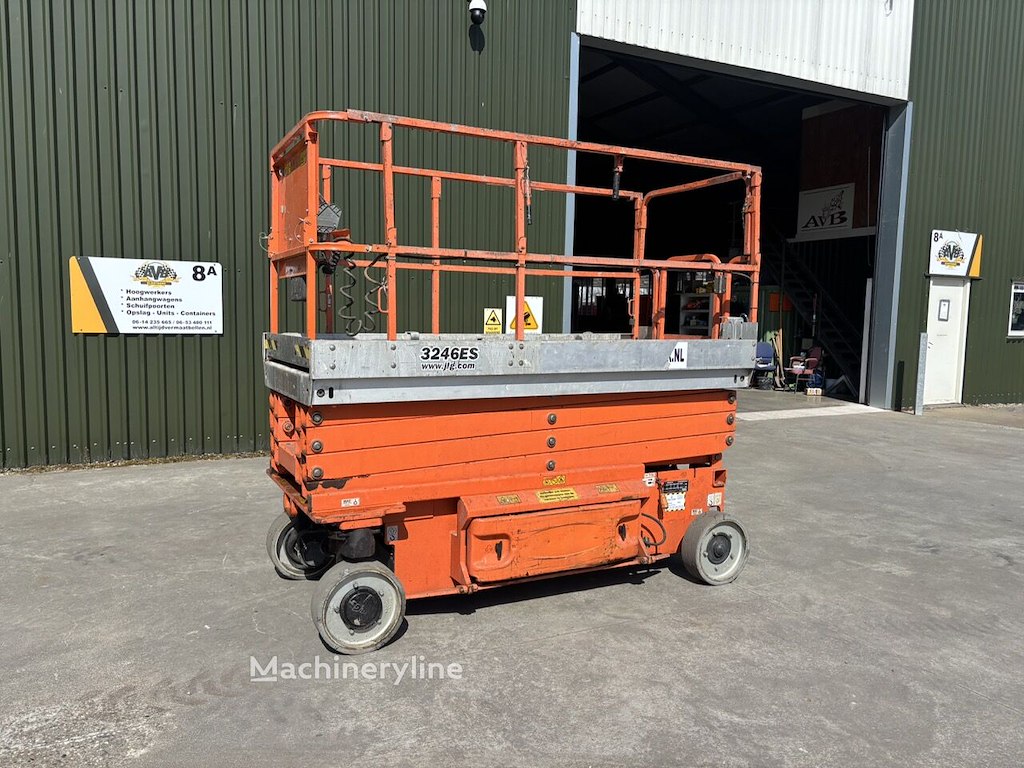 JLG 3246 ES makazasta platforma