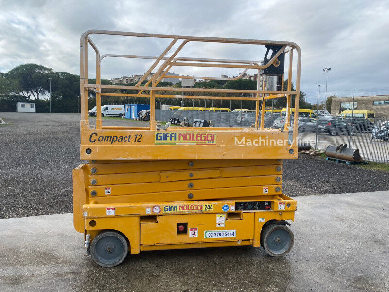 Haulotte Compact 12 makazasta platforma