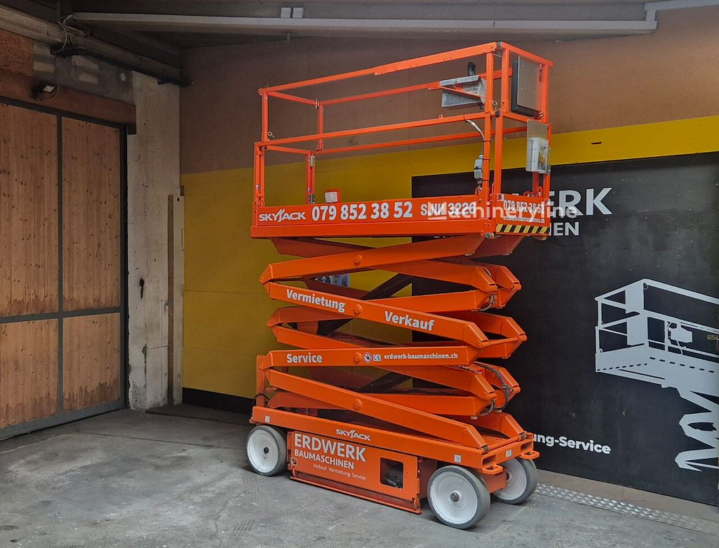 Skyjack SJ 3226 makazasta platforma