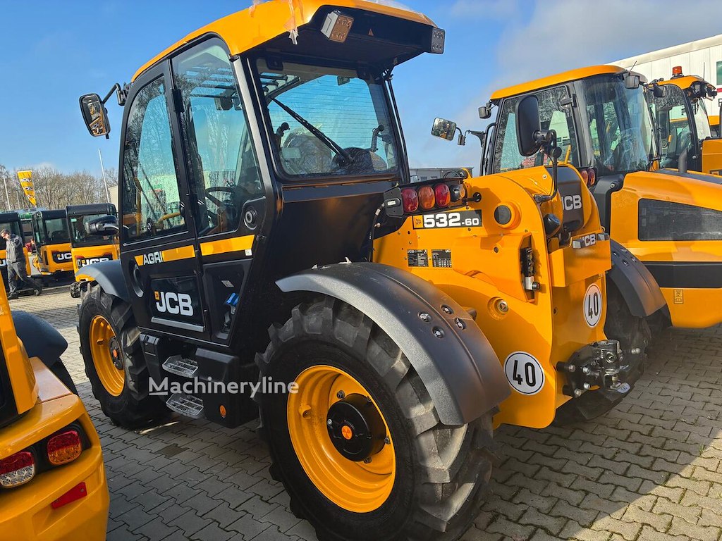 Novi JCB 532-60 Agri teleskopski utovarivač