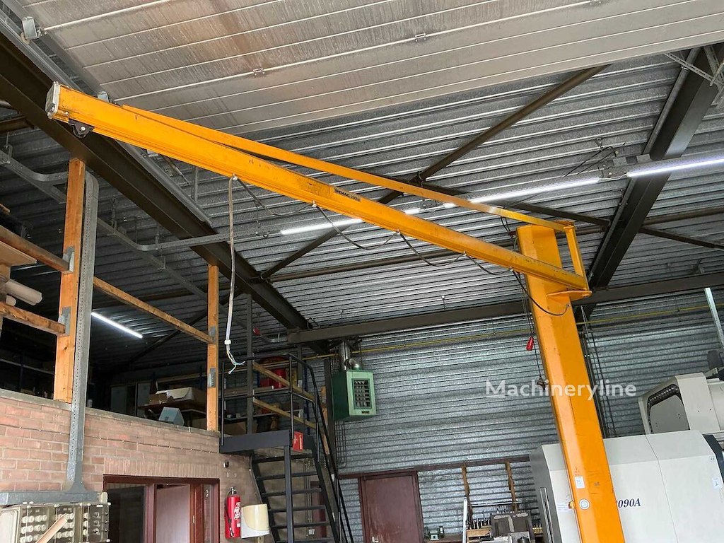 Prodaje se Demag Zwenkarmkraan konzolnu dizalicu na aukciji