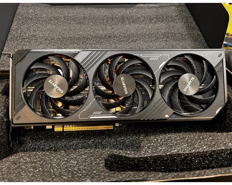 GIGABYTE nVidia GeForce RTX 5070 WINDFORCE 12GB 192bit GV-N5070WF3OC-12GD rev. 1.0 outlet