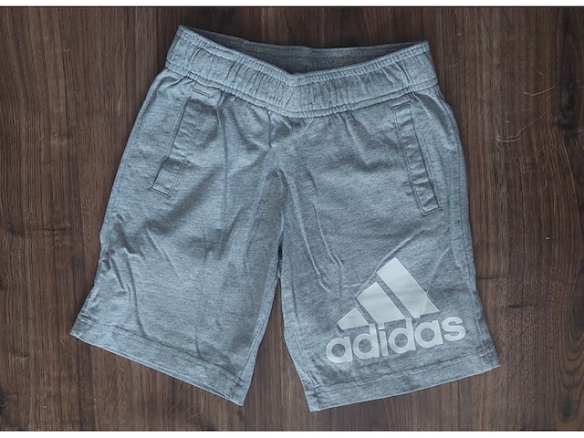 Adidas sorts za devojcice 7/8 god.