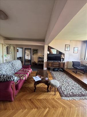 Četvorosoban stan, 180 m², Mirijevo Ii