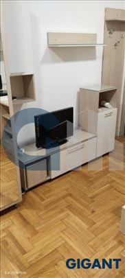 Đeram pijaca, 22m2, vp, ta