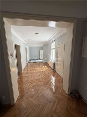 Stan,Novi Sad,Centar,kv: 84.00