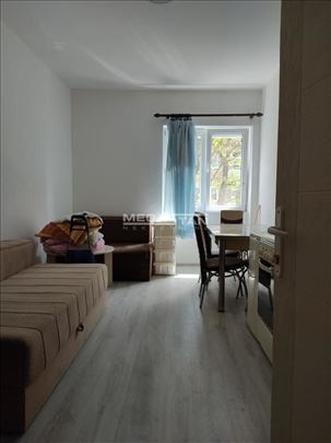Kanarevo brdo, renoviran, namešten