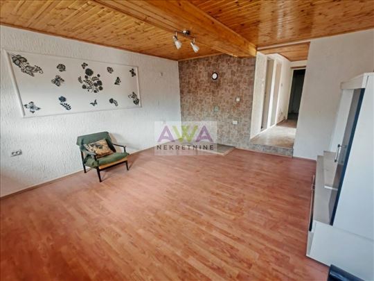 Bezdan – Prizemna kuća 89m2, plac 416m2