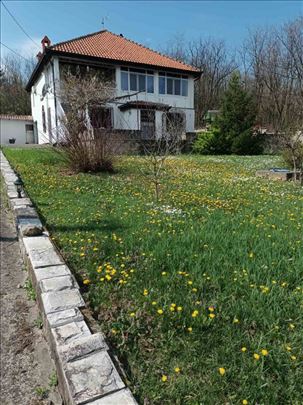 Drazevac,Obrenovac,kuca 250m2,plac 37ari