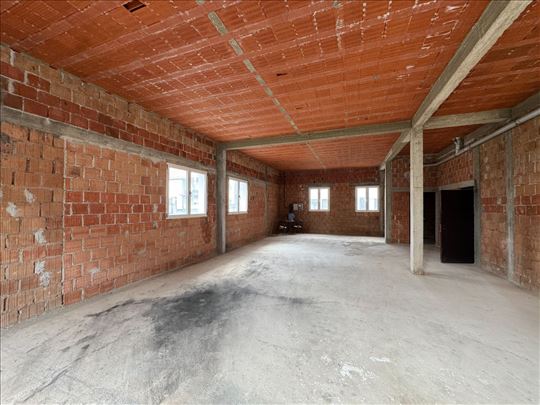 Izdavanje lokala 152m² Ledine – novogradnja