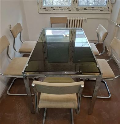 Prodajem trpezarijski sto i 6 stolica