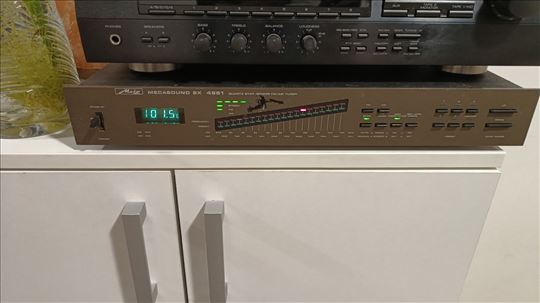 Yamaha pojačalo i tjuner Metz i zvučnici