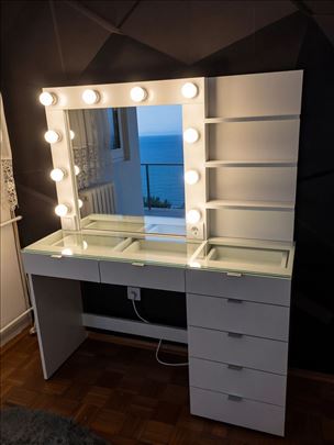 Stolovi za šminkanje - 11 modela