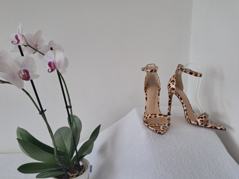 NOVE leopard sandale stiletto spic vel 39