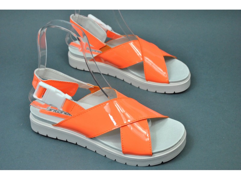 NOVE ANTONELLA ROSSI KOZNE SANDALE-br.38