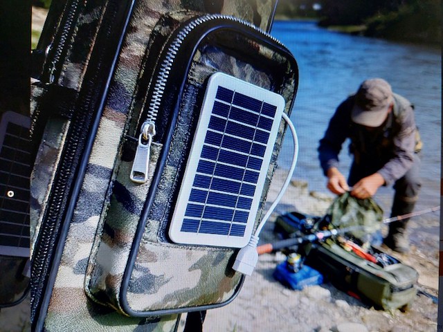 Solarni panel za punjenje telefona...