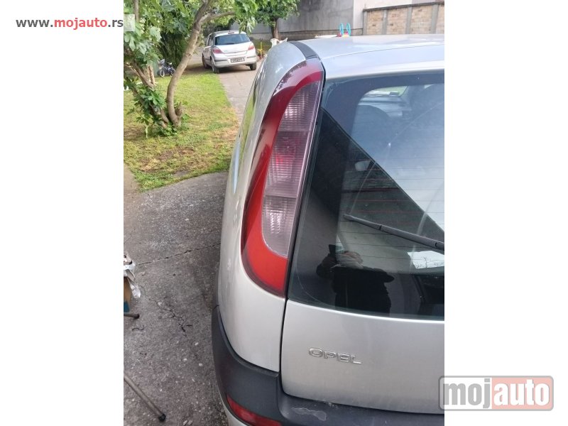 Levo stop svetlo Opel Corsa C