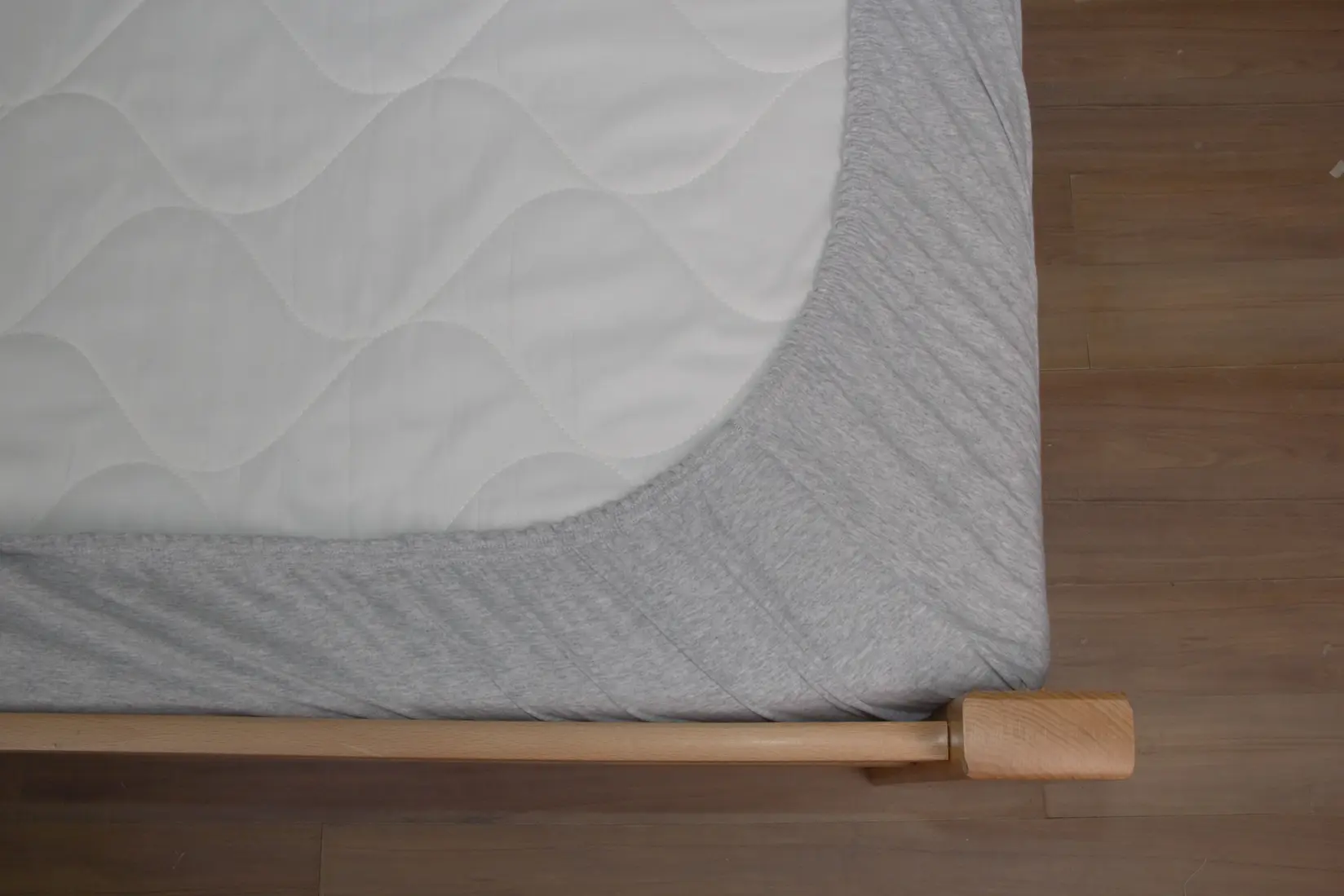 Manjatex Čaršaf sa lastišem, Za dušek od 20cm, 200x200cm, Sivi